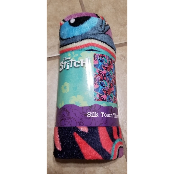 Disney | Bedding | Disneys Lilo Stitch Silk Touch 4 X 50 Inch Throw ...